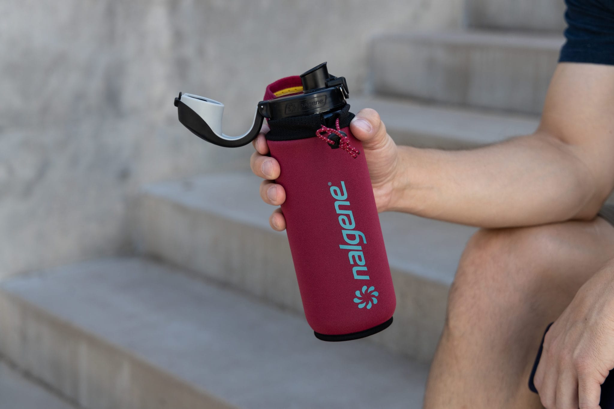 24oz Neoprene Sleeve | Nalgene®